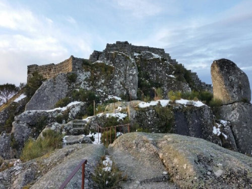 Castro Laboreiro Castle; characteristics and background